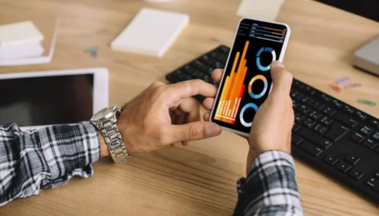 40 Essential E-commerce Statistics of 2025 – Plerdy